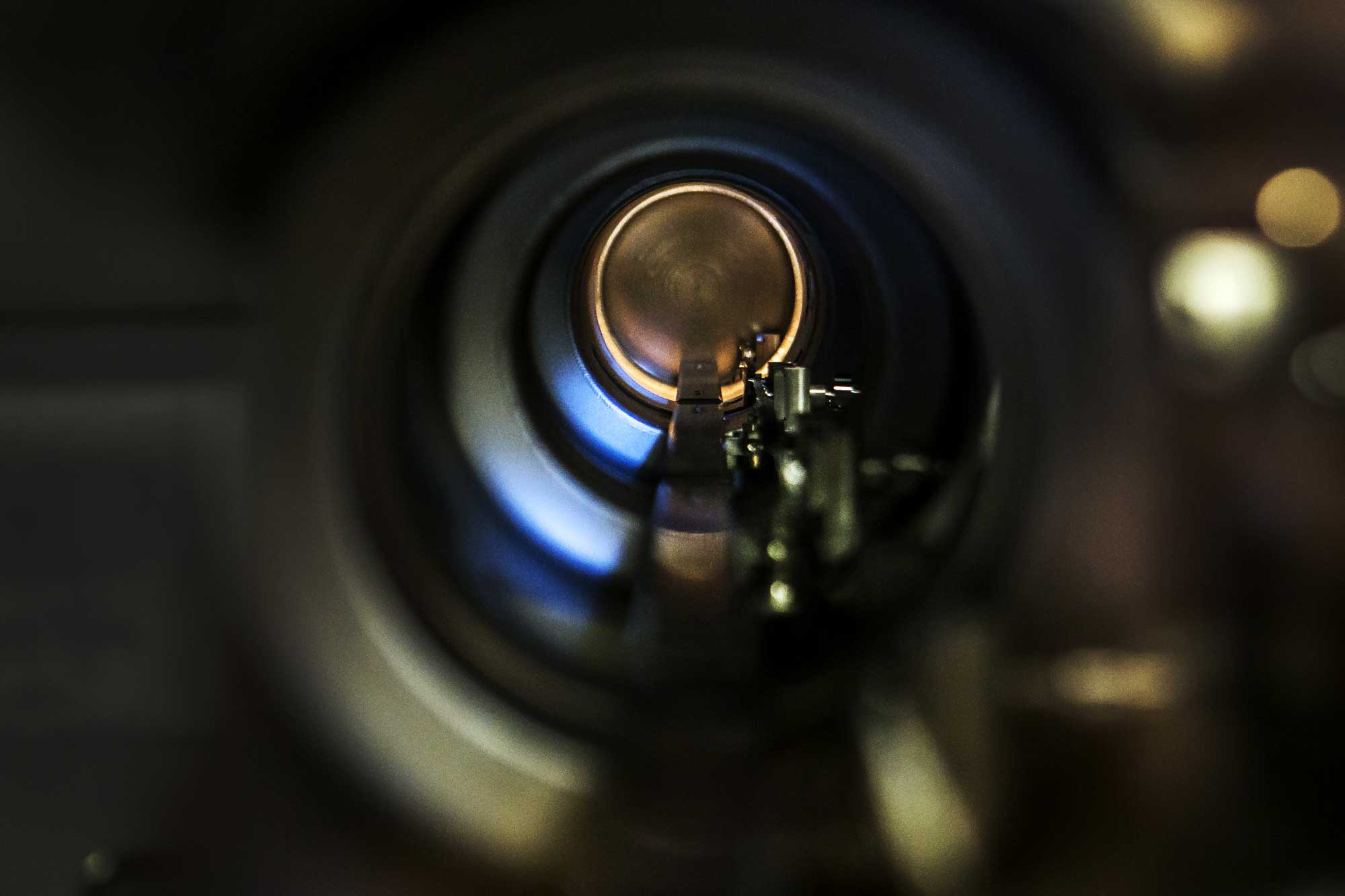 Nanoparticles Could Spur Better LEDs, Invisibility Cloaks - Research ...