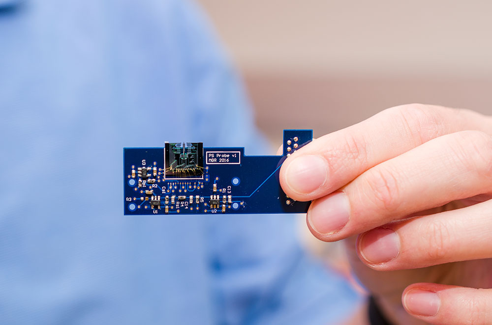 Miniature Microscope Fits on Chip - Research & Development World
