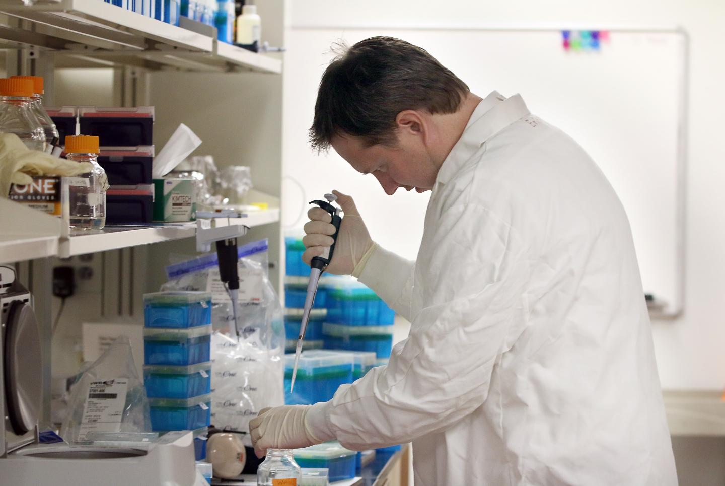 Using a Rabbit Virus to Treat Multiple Myeloma - Research & Development ...