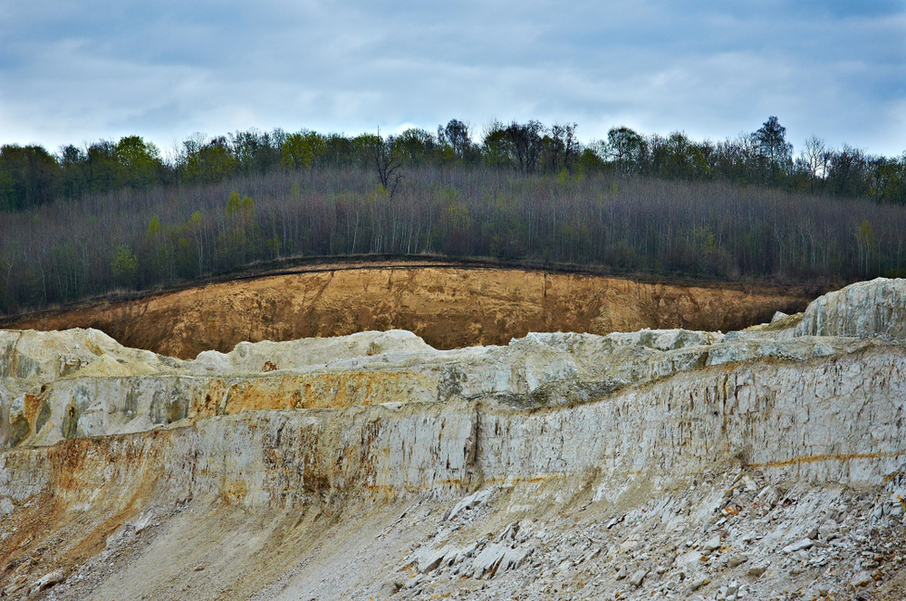 Subducting Slabs of the Earth's Crust May Generate Unusual Features ...