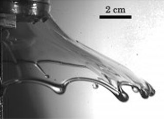 Clapping wet hands reveals dynamics of squeezing fluids - Research ...