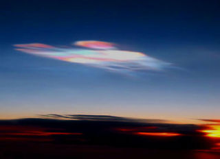 NASA identifies ice cloud above cruising altitude on Titan - Research ...