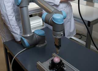 Robotic arm probes chemistry of 3-D objects by mass spectrometry ...