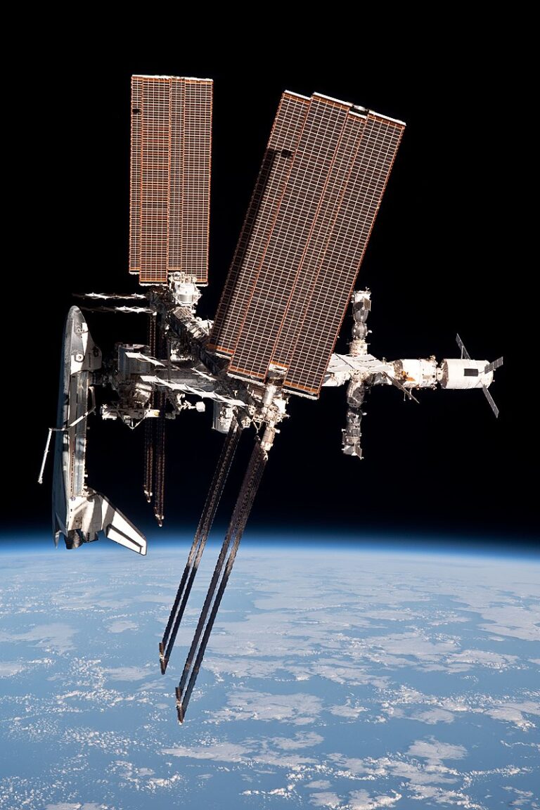 SpaceX's autonomous docking technology could enable stranded astronauts ...